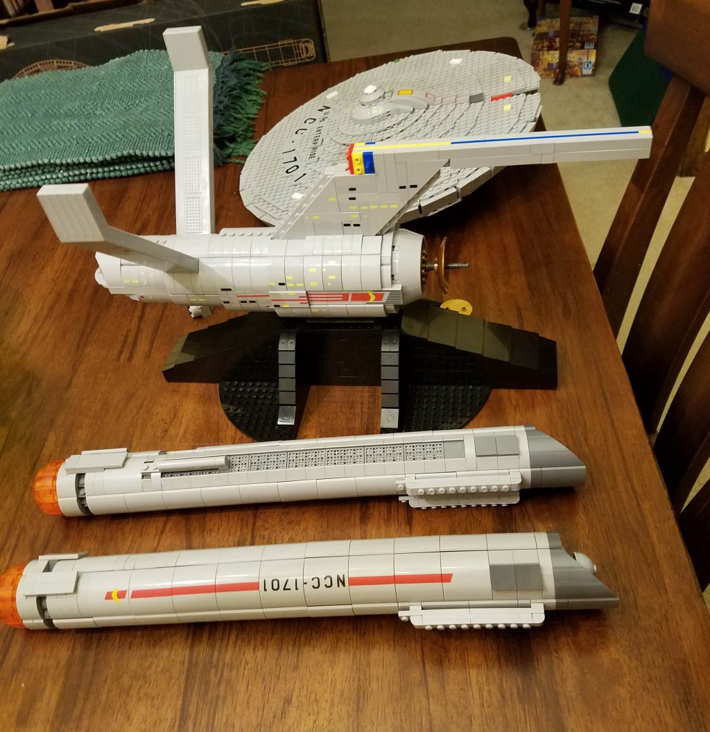 Review: Mega Bloks Star Trek U.S.S. Enterprise NCC-1701 - Lloyd's Tech Blog